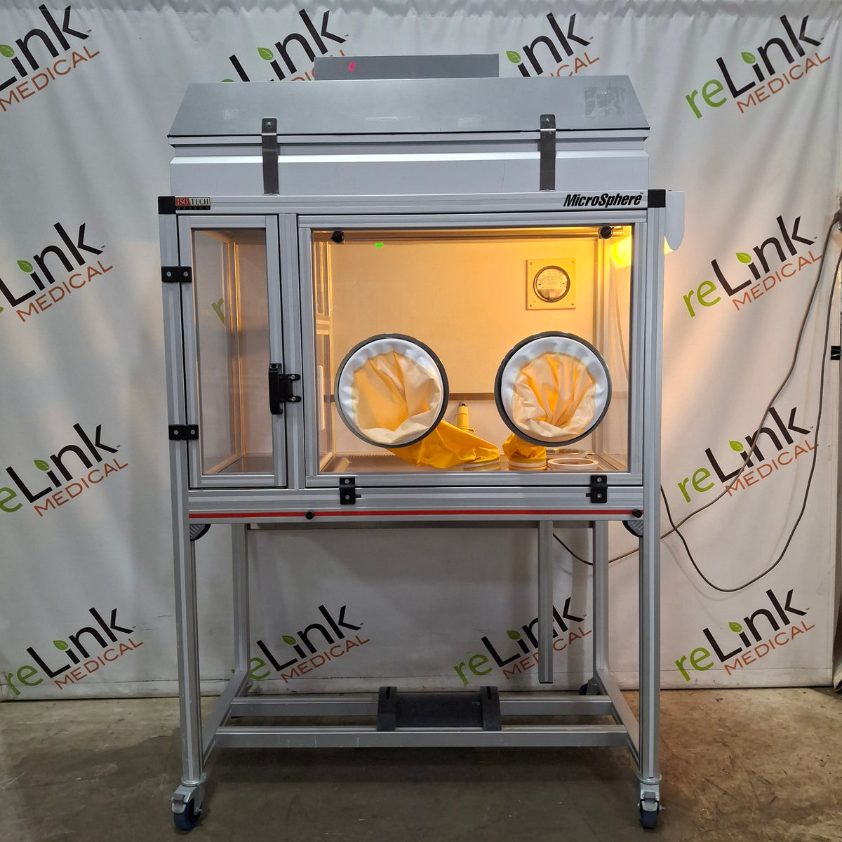 Iso-Tech Design Microsphere 4x2 Sterile Compounding Hood