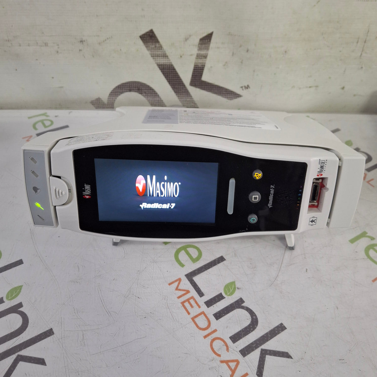 Masimo Radical 7 Pulse Oximeter w/ Base