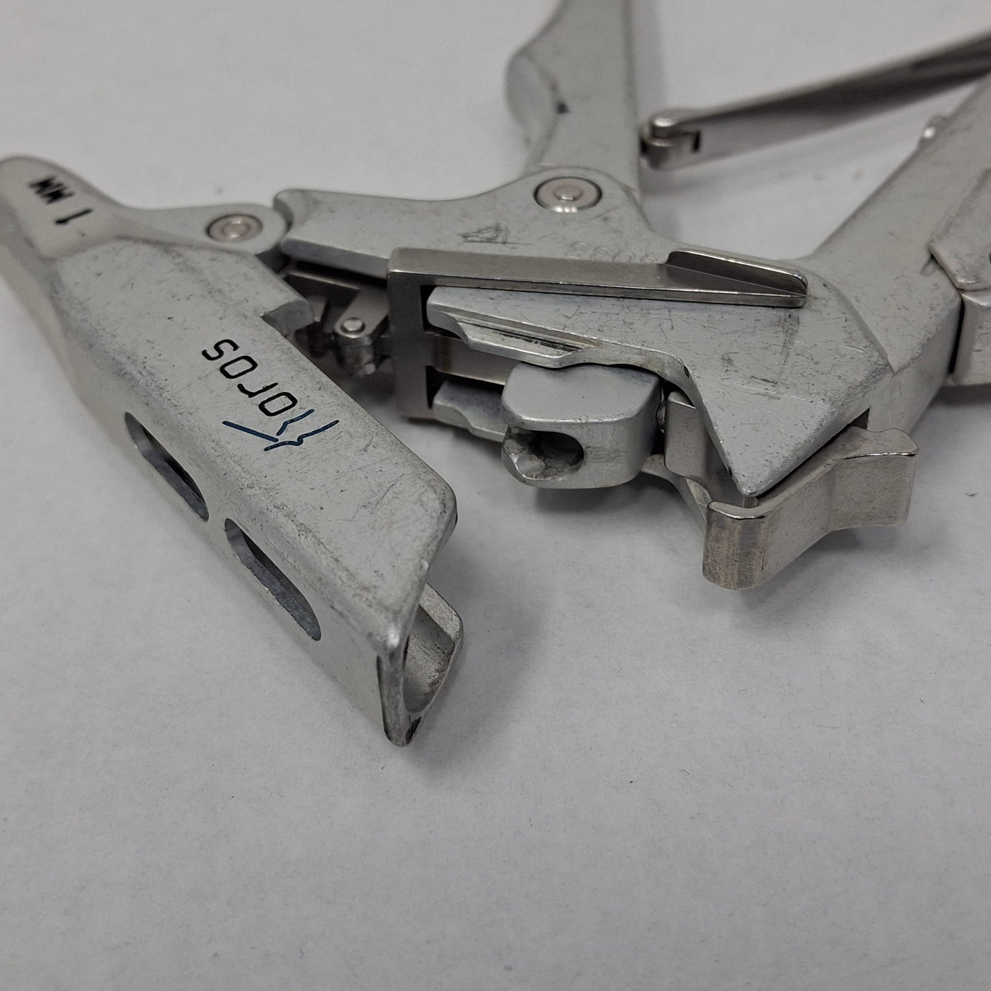 Koros 1mm, 2mm, and 4mm Rongeur Handle Set