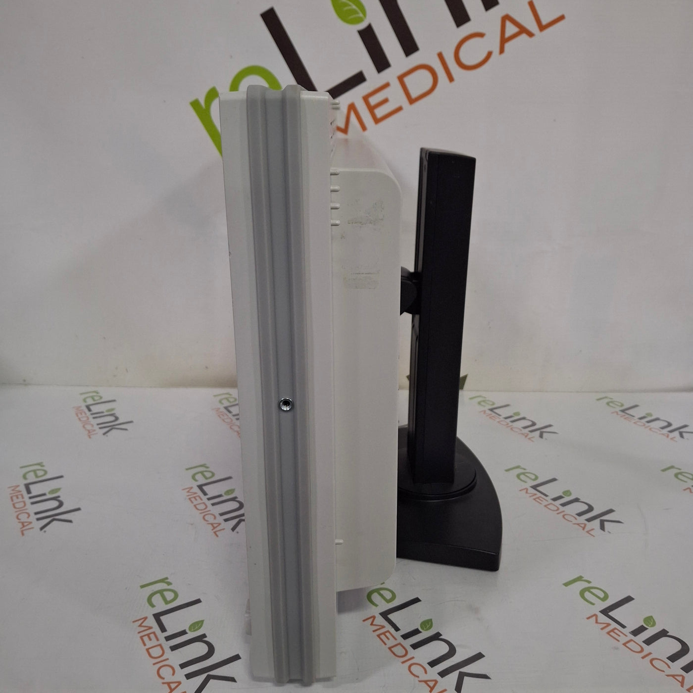 Stryker WiSe 26" HDTV Surgical Display 240-030-960 Monitor