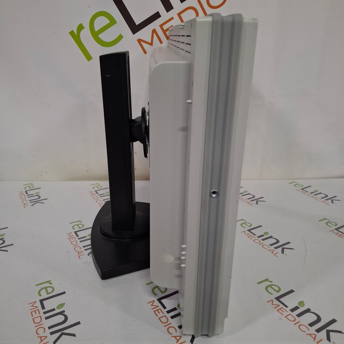 Stryker WiSe 26" HDTV Surgical Display 240-030-960 Monitor