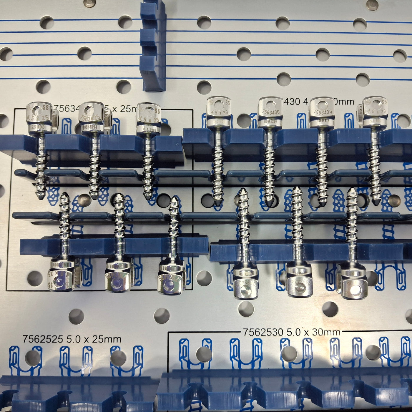 Medtronic CD Horizon Legacy Fixed Angle Screws Implant Tray
